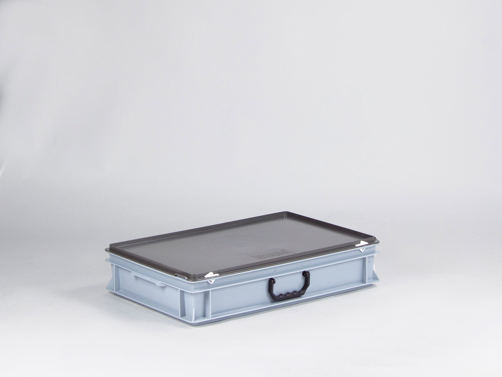 Stackable plastic case, 600x400x135 mm, 20L - Protechnic Ltd